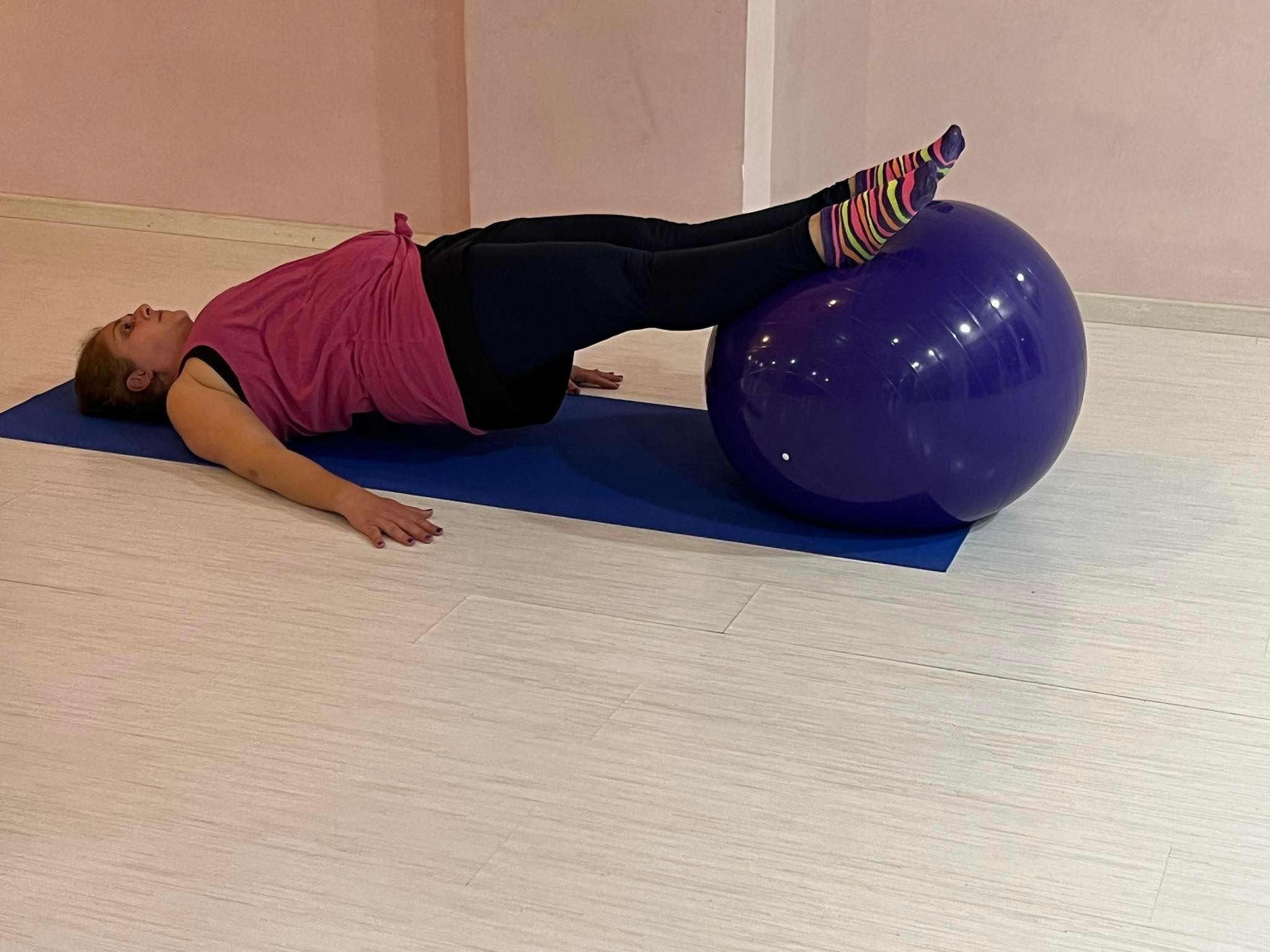 8 Easy Exercises With Fitball - Exercise At Home For Overweight People